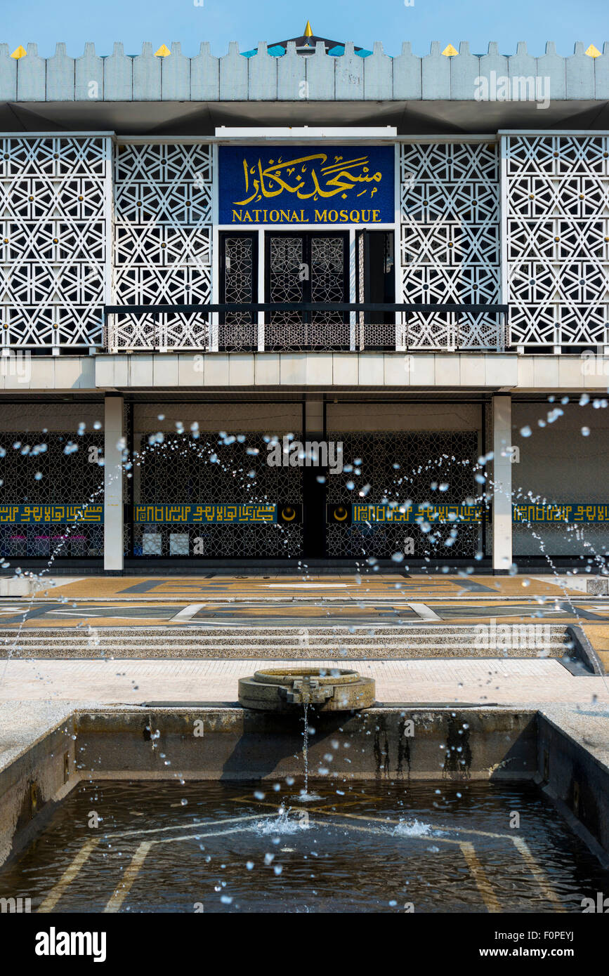 National mosque of malaysia hi-res stock photography and images - Alamy