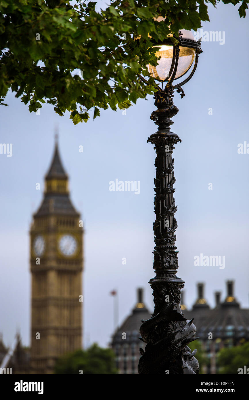 Street lamp on the Thames with Big Ben in the background Stock Photo ...