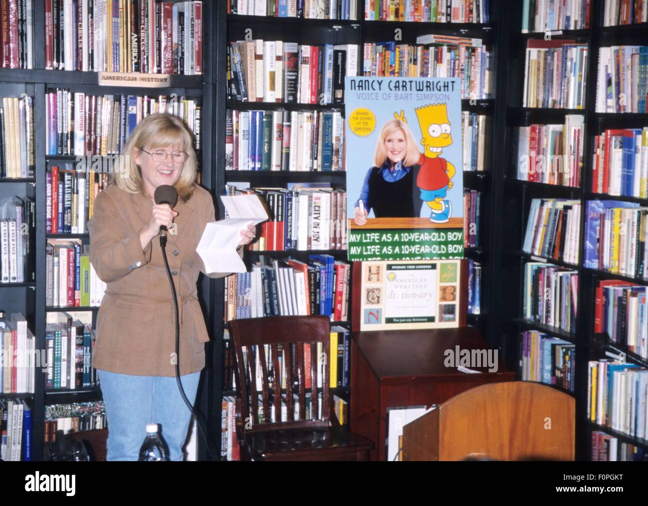 Nancy cartwright 2000 hi-res stock photography and images - Alamy