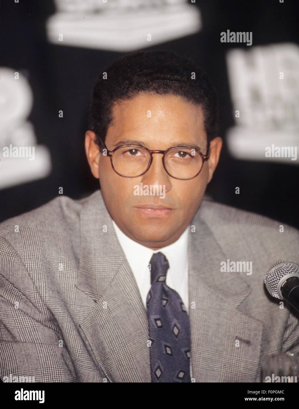 BRYANT GUMBEL to host HBO sports new magazine show 1995.k0584ar ...