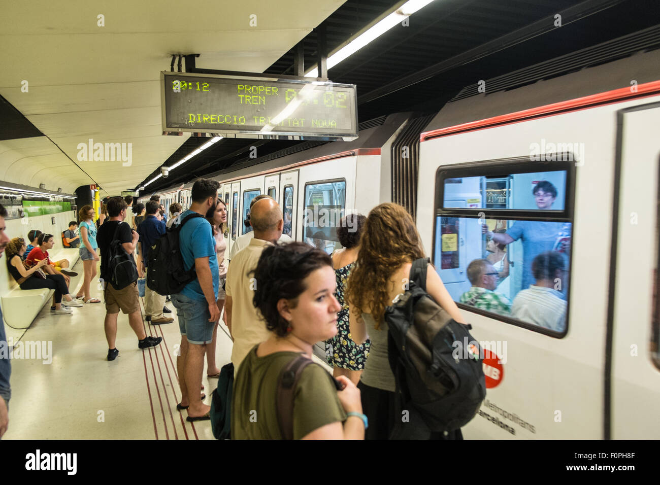 Local train services and underground train stations in Barcelona ...