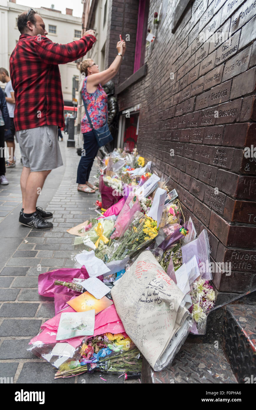 Liverpool funeral hi-res stock photography and images - Alamy