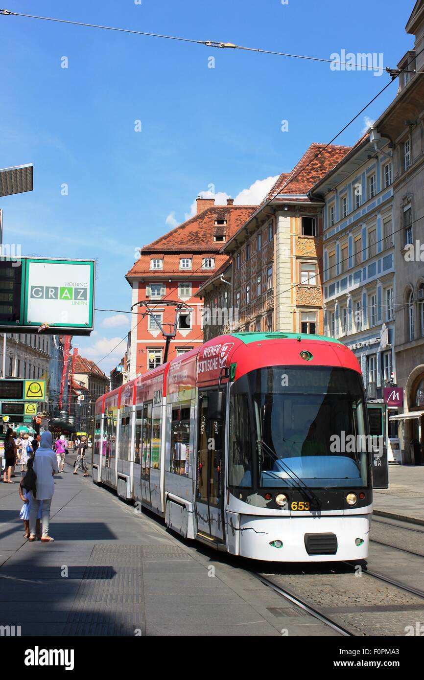 Modern tram at stop in Hauptplatz (Main Square) Graz, Austria Stock ...