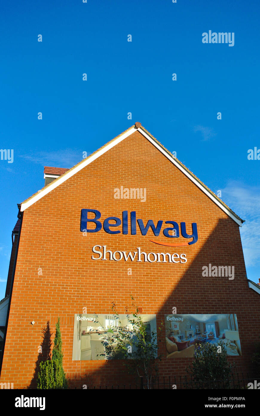 Bellway show homes hi-res stock photography and images - Alamy