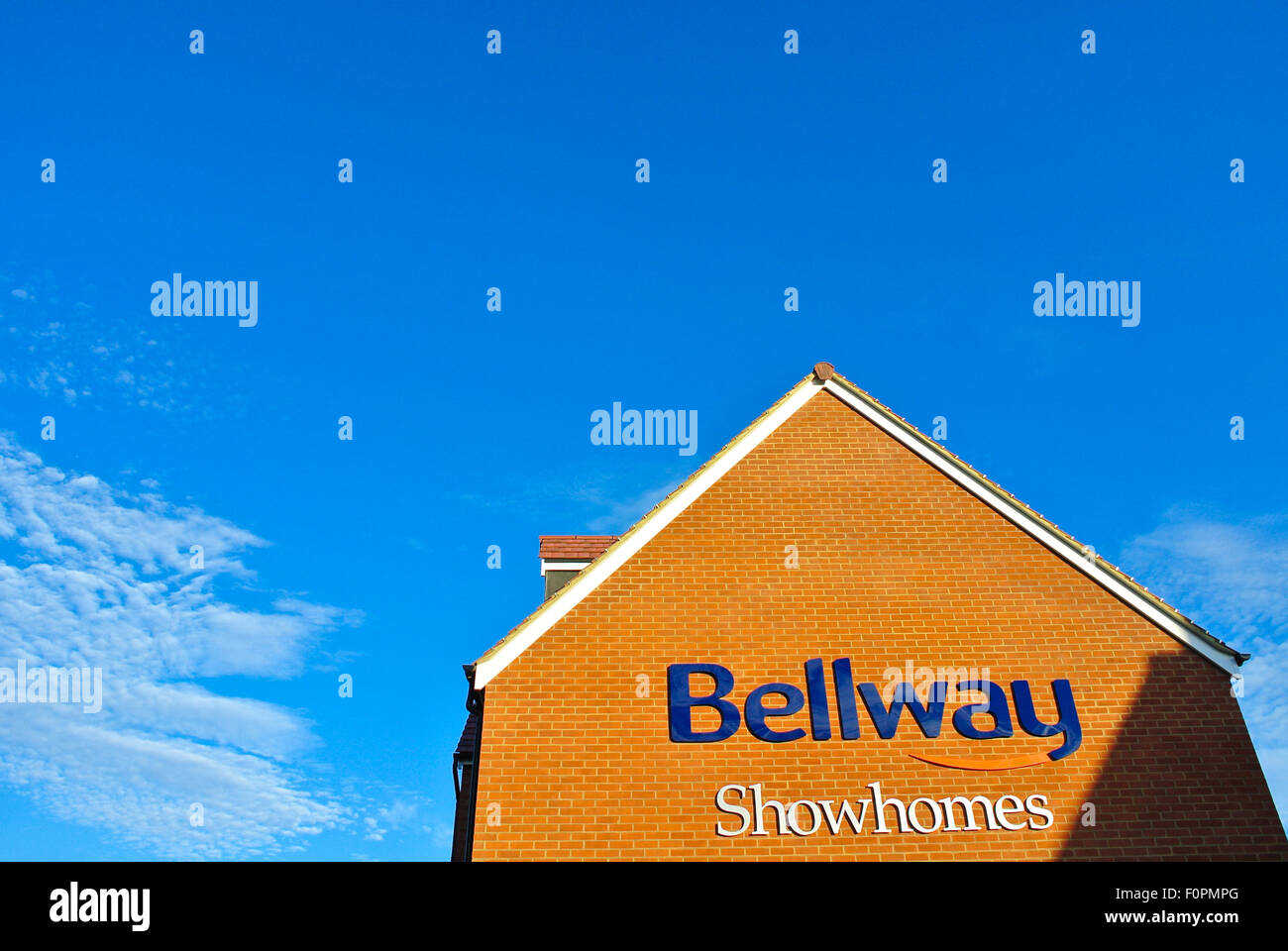 Bellway show homes hi-res stock photography and images - Alamy