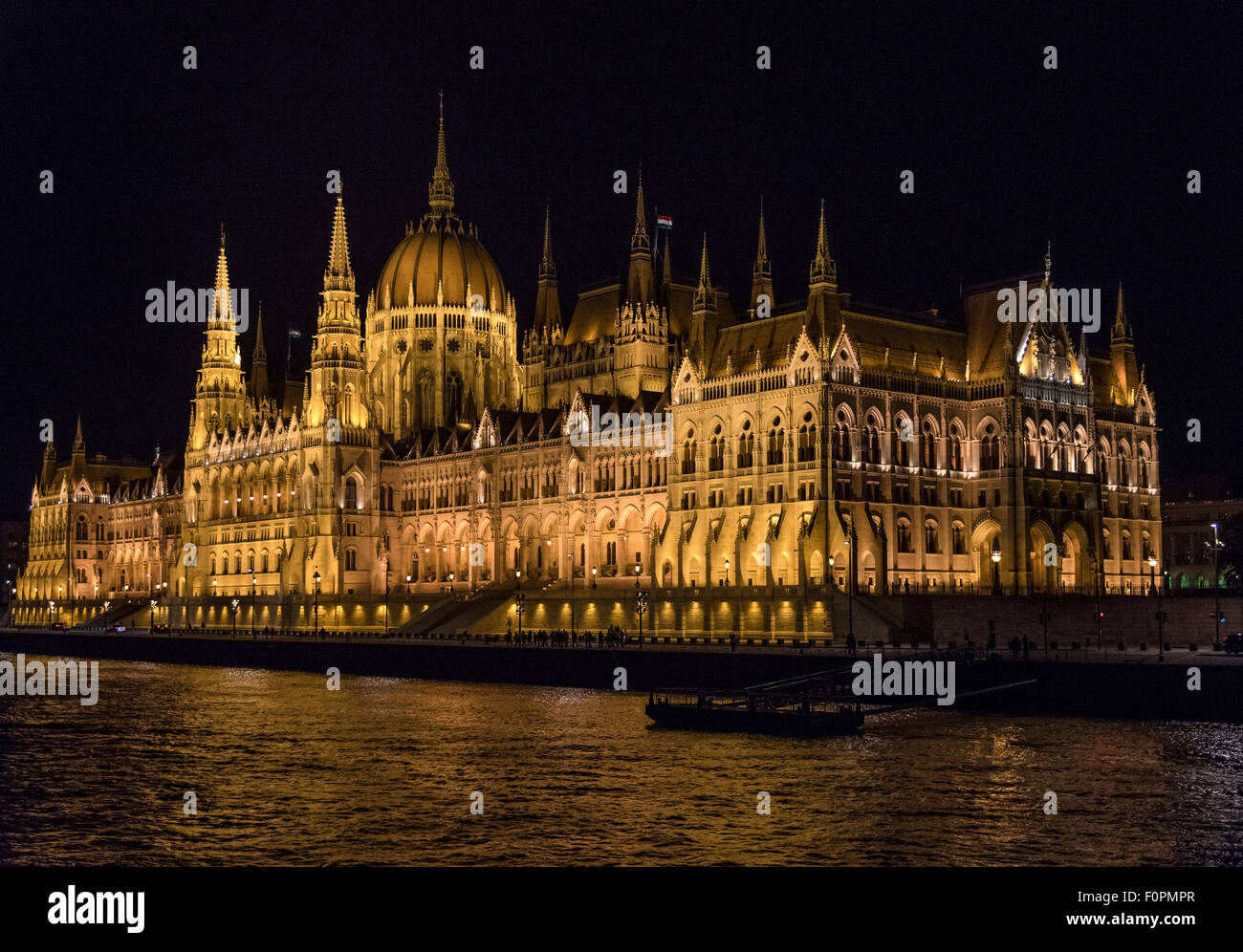 Parliament Building, Budapest, Hungary, at night Stock Photo - Alamy