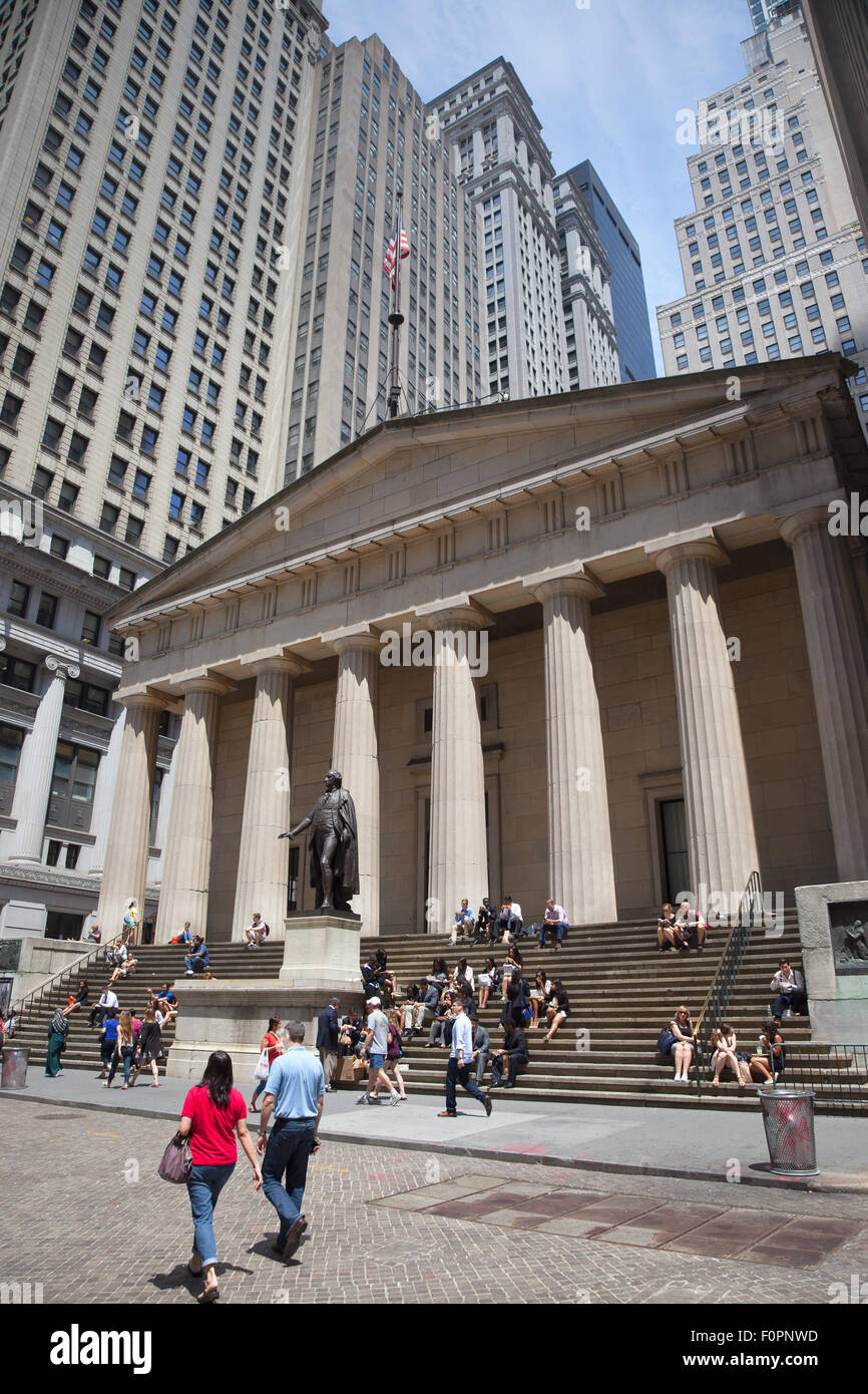 USA, New York State, New York City, Manhattan, Exterior of Federal Hall ...