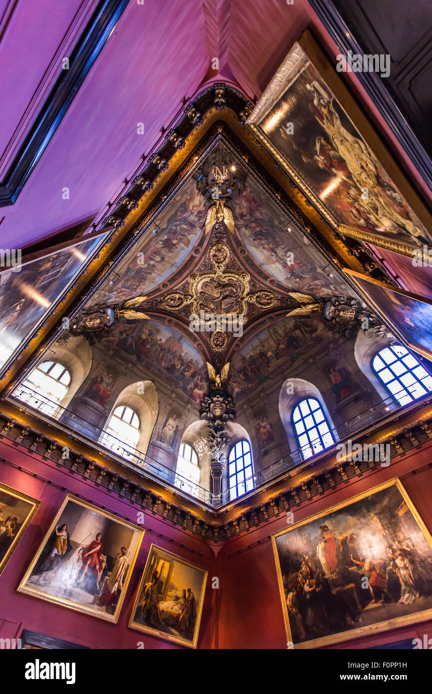 France Paris Louvre exhibition hall Stock Photo - Alamy