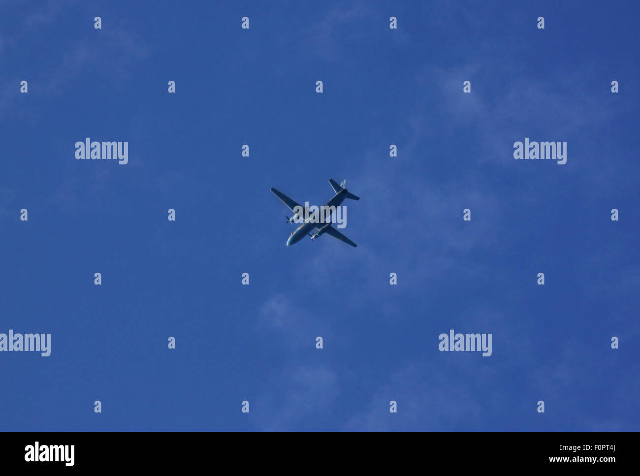 Aircraft flying in hi-res stock photography and images - Alamy