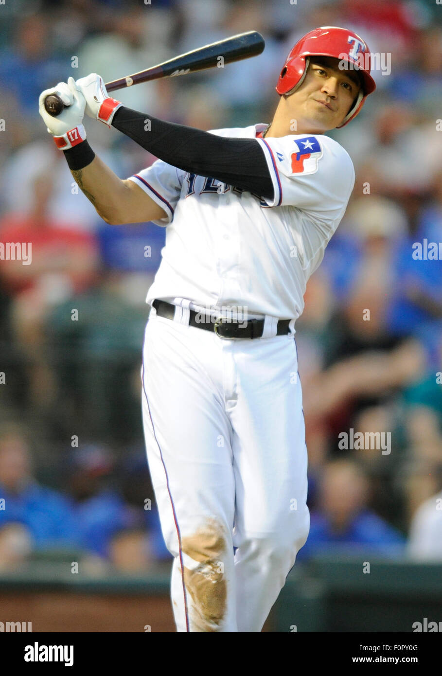 AUG 18, 2015: Texas Rangers right fielder Shin-Soo Choo #17 during an ...