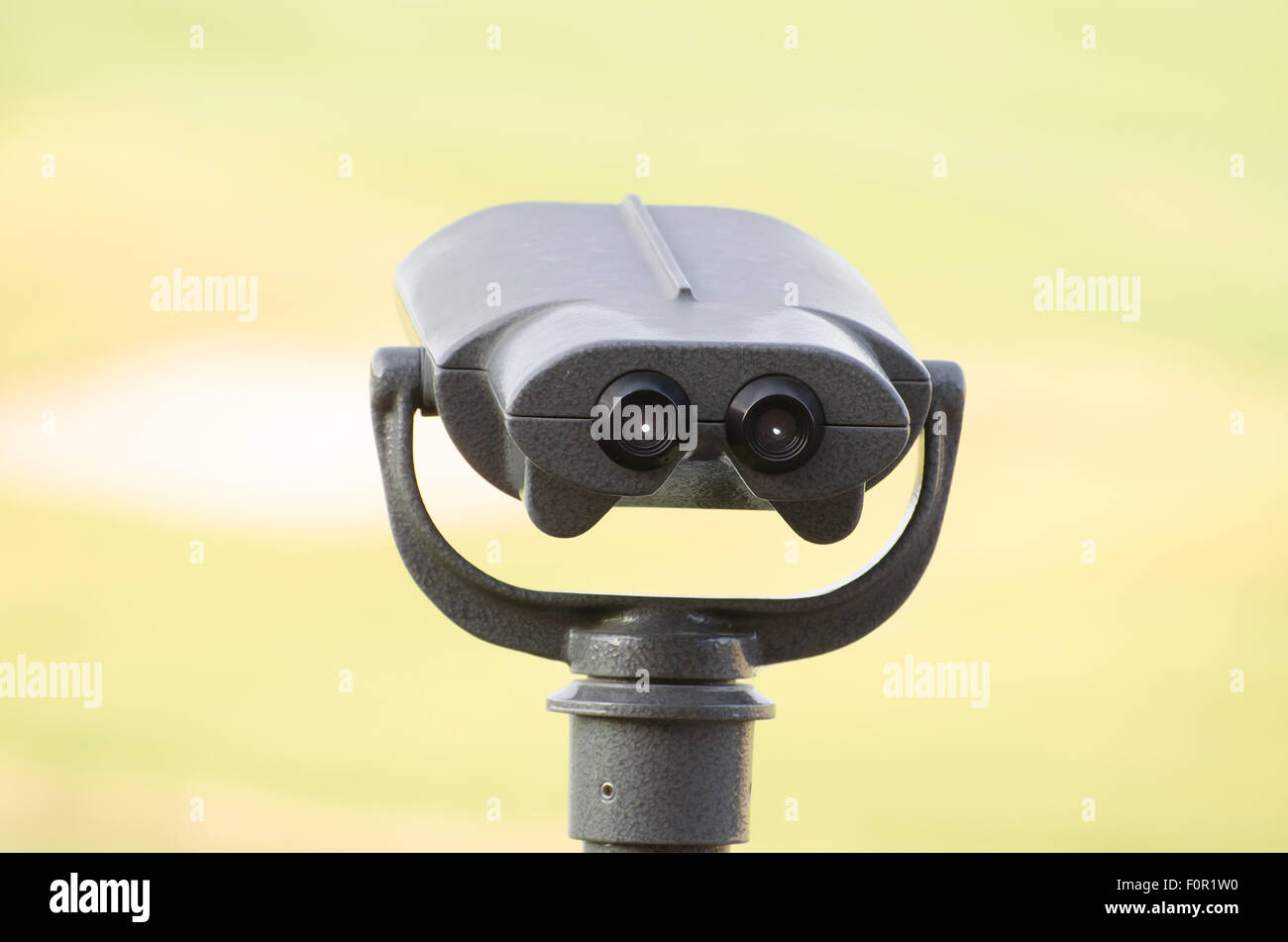 Long range viewer public binoculars for sight seeing Stock Photo - Alamy