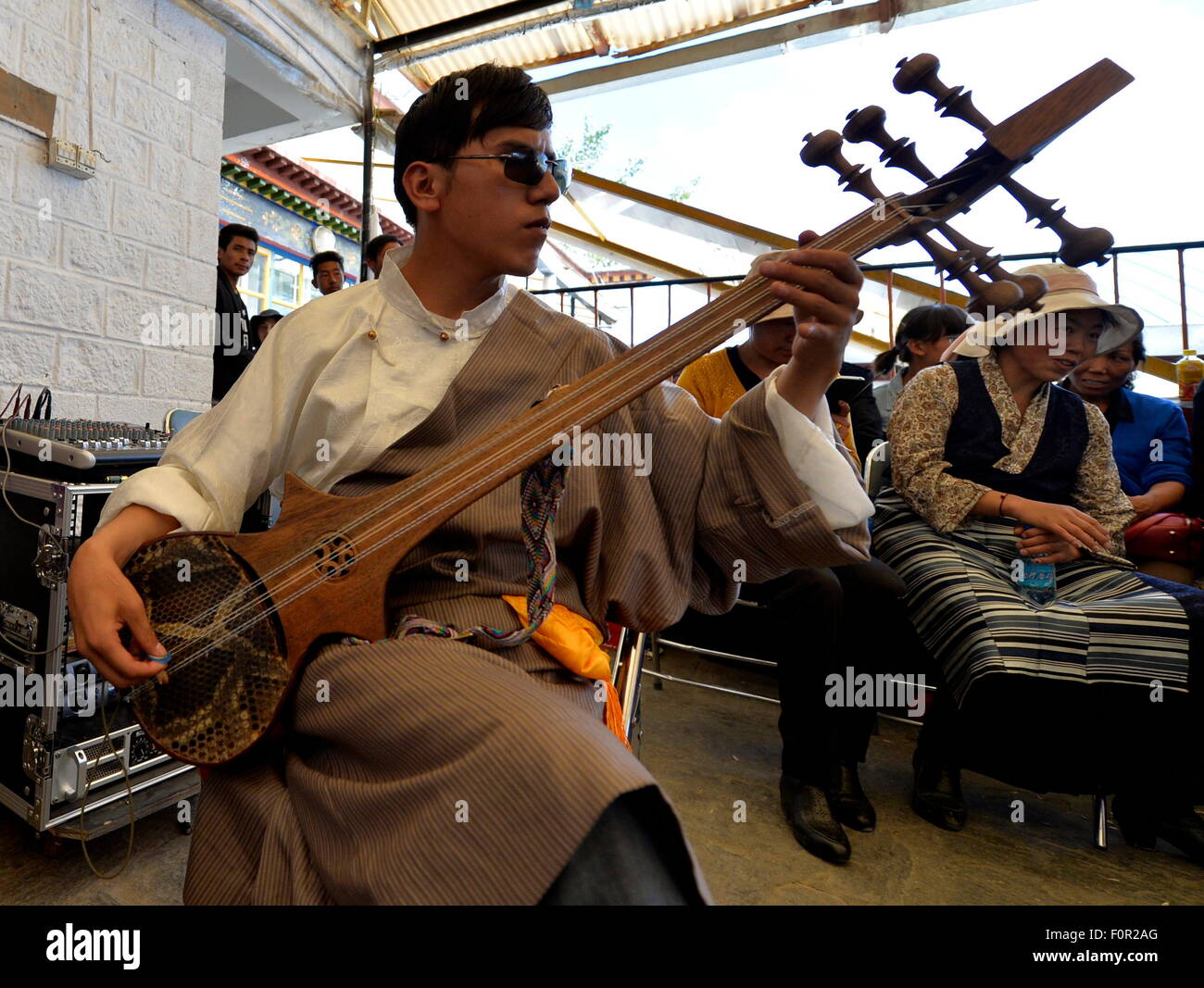 Old comprehensive school hi-res stock photography and images - Alamy