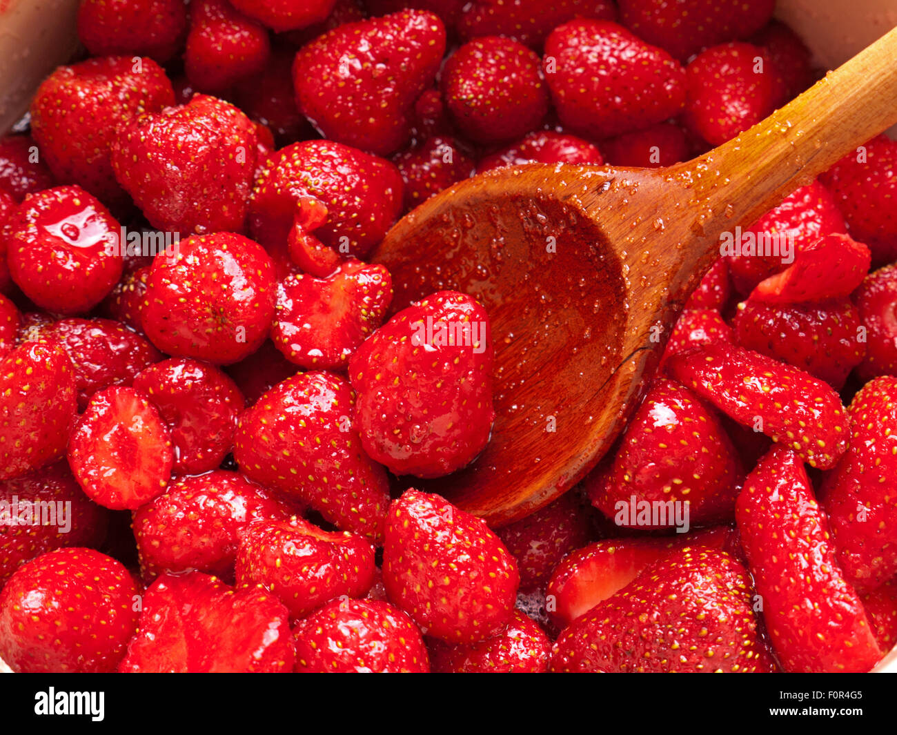 Cooking strawberry jam Stock Photo - Alamy