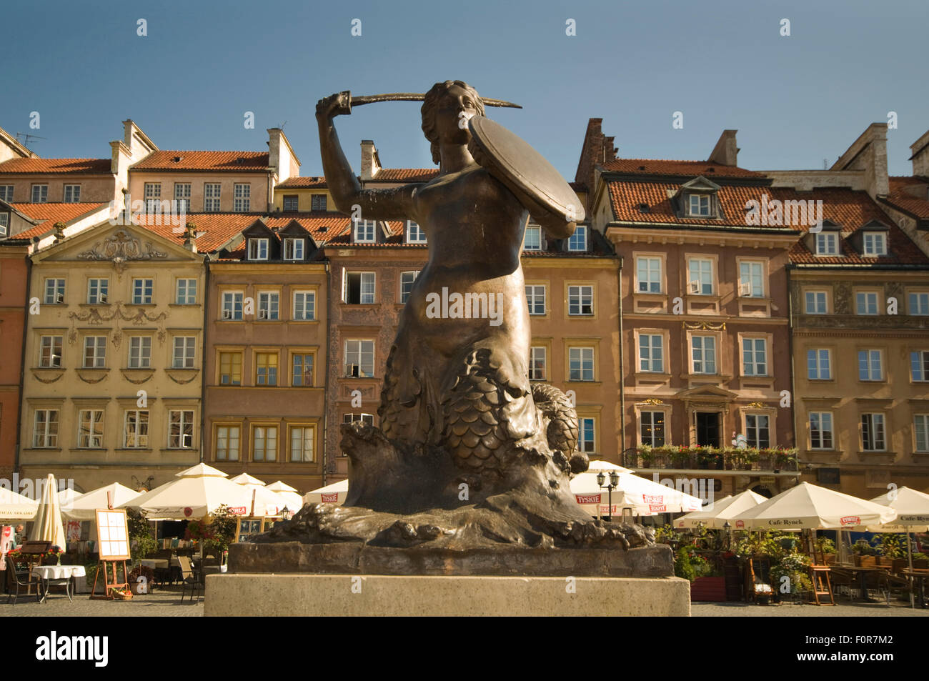 EUROPE, POLAND, Warsaw, Old Town (Stare Miasto), Old Town Square (Rynek ...
