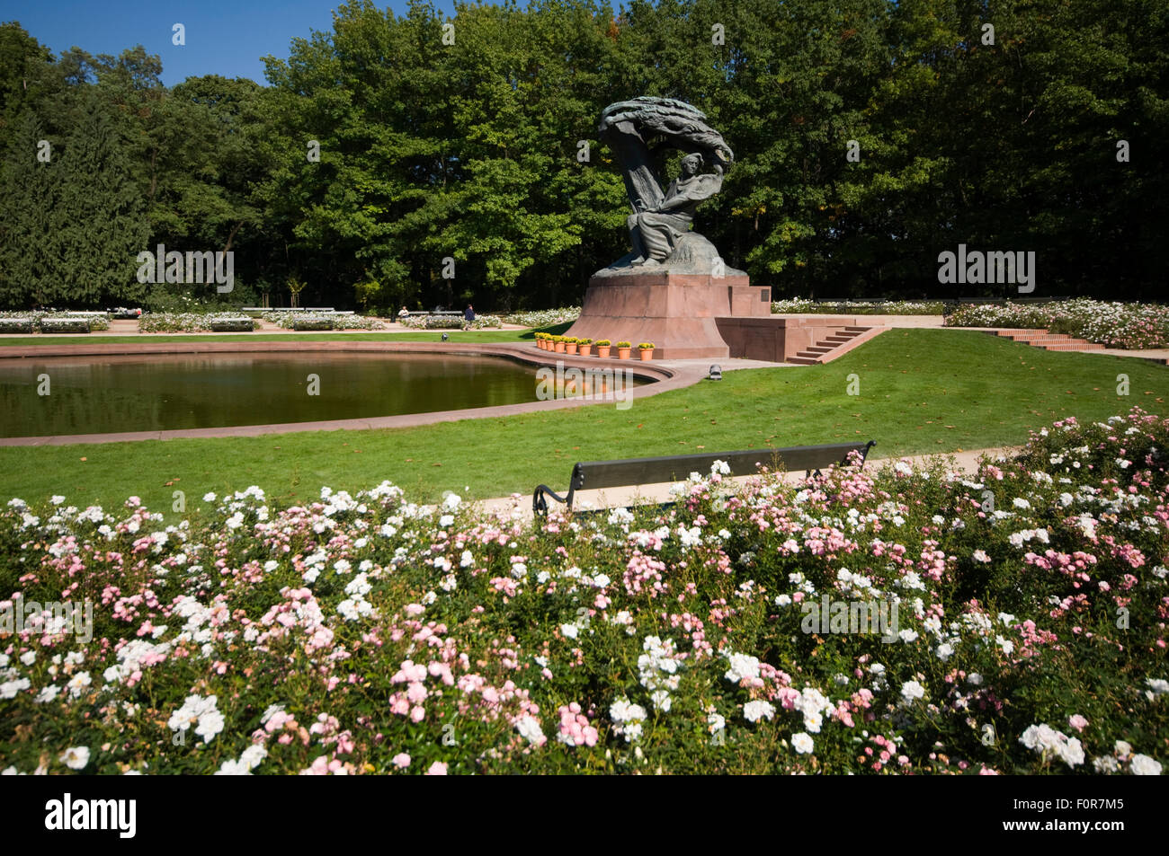 Park lazienkowski hi-res stock photography and images - Alamy
