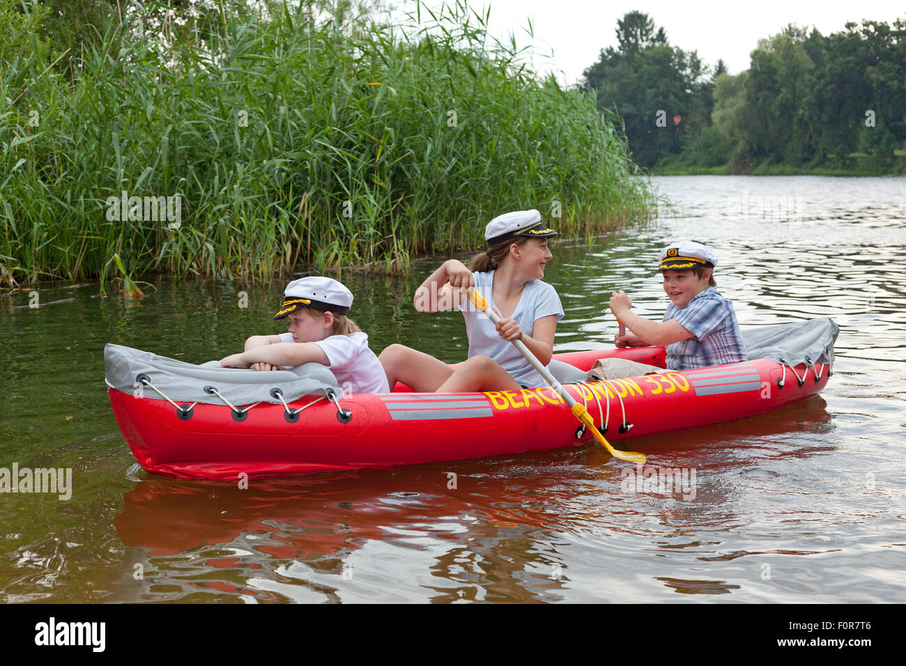 Rubber Dinghy Kids Stock Photos & Rubber Dinghy Kids Stock Images - Alamy