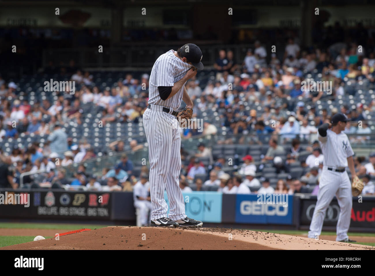New York, New York, USA. 15th Jan, 2014. Yankees' pitcher NATHAN ...