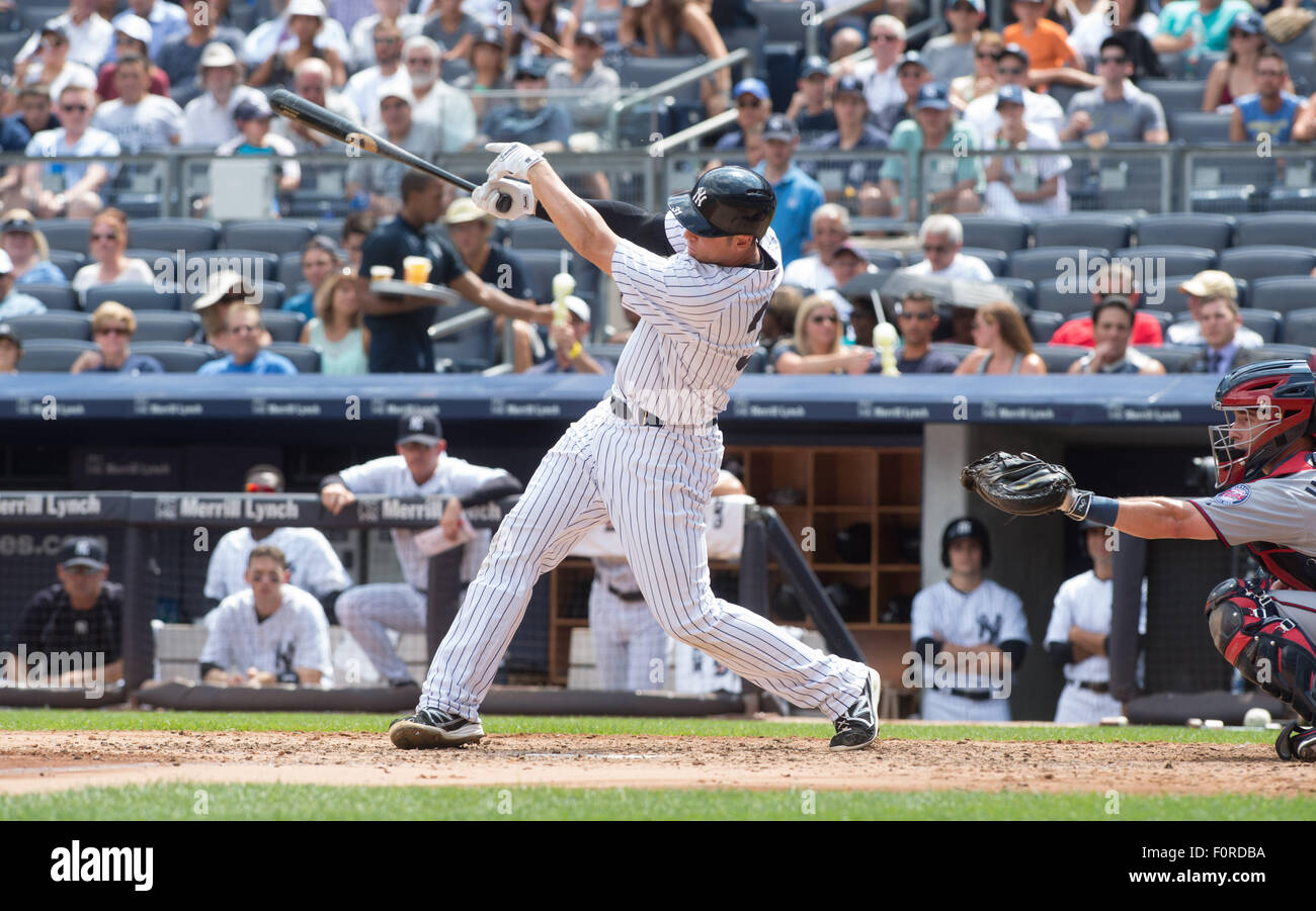 New York, New York, USA. 15th Jan, 2014. Yankees' GREG BIRD hits a two ...