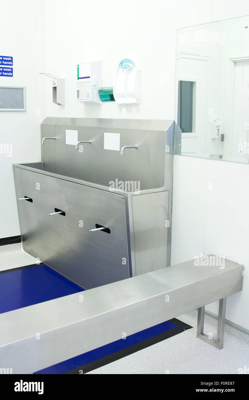 Clean room interior with equipment Stock Photo - Alamy