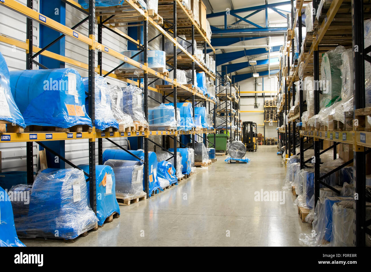 Warehouse interior hi-res stock photography and images - Alamy