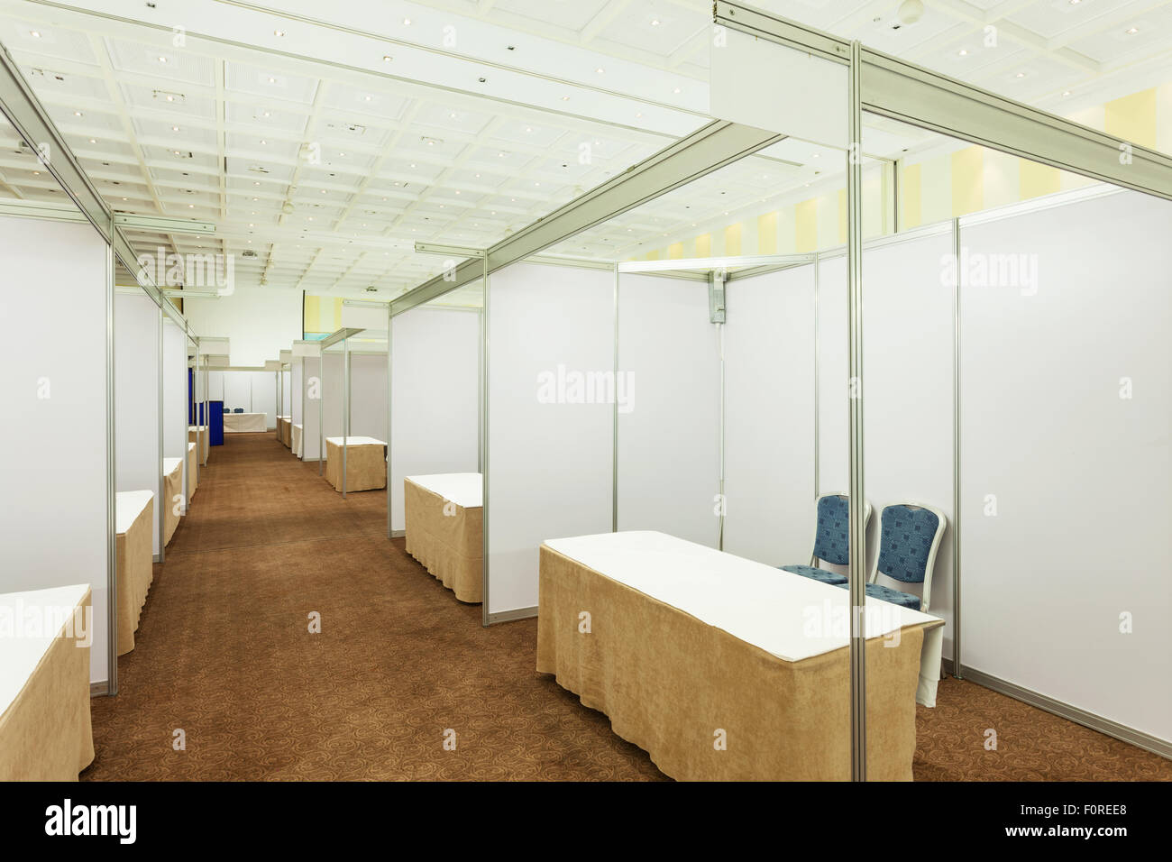 Exhibitor booth hi-res stock photography and images - Alamy
