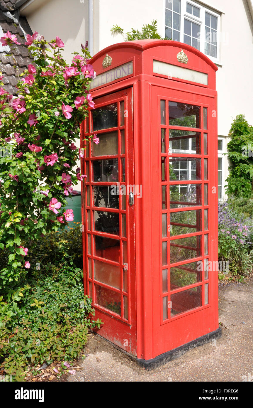 red phone box Stock Photo - Alamy
