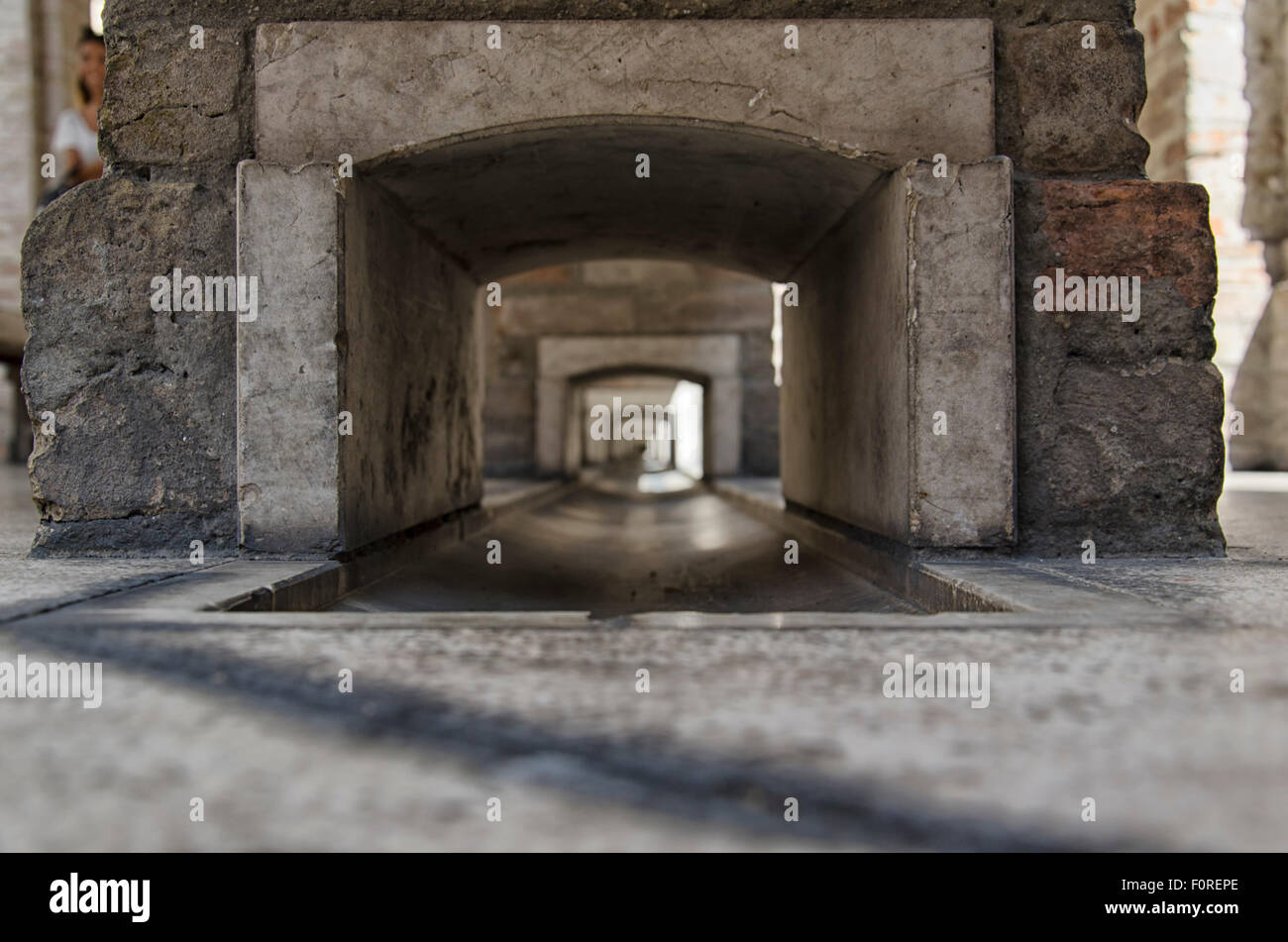 Box gutter hi-res stock photography and images - Alamy