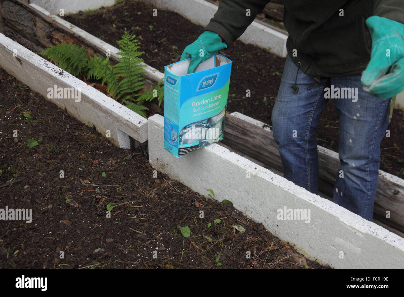 Acid soil hi-res stock photography and images - Alamy