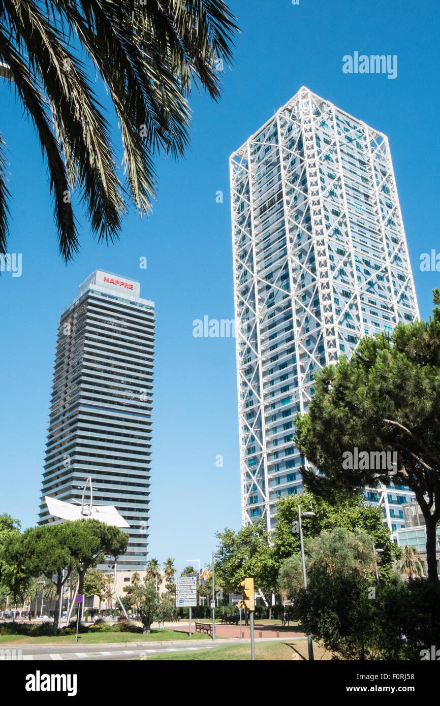 Art,artwork on public display in Olimpic area,district, at base of Twin ...