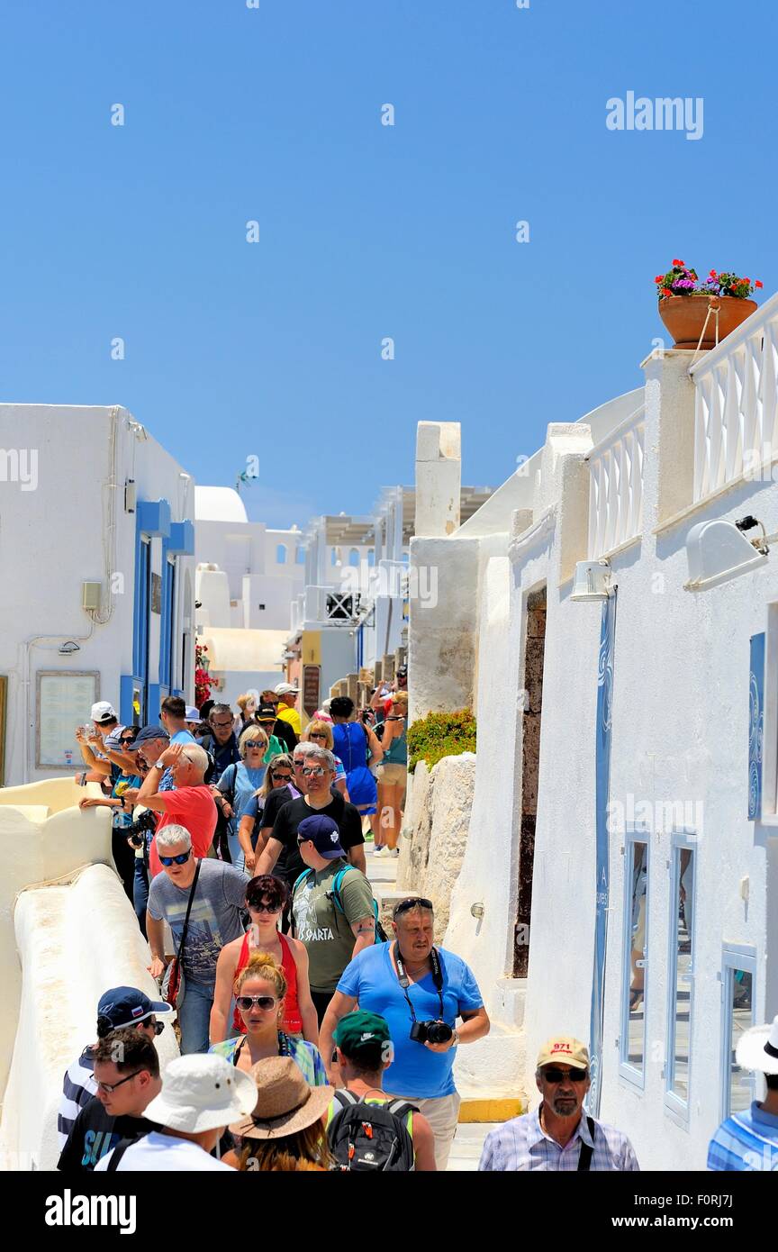 Santorini oia busy hi-res stock photography and images - Alamy