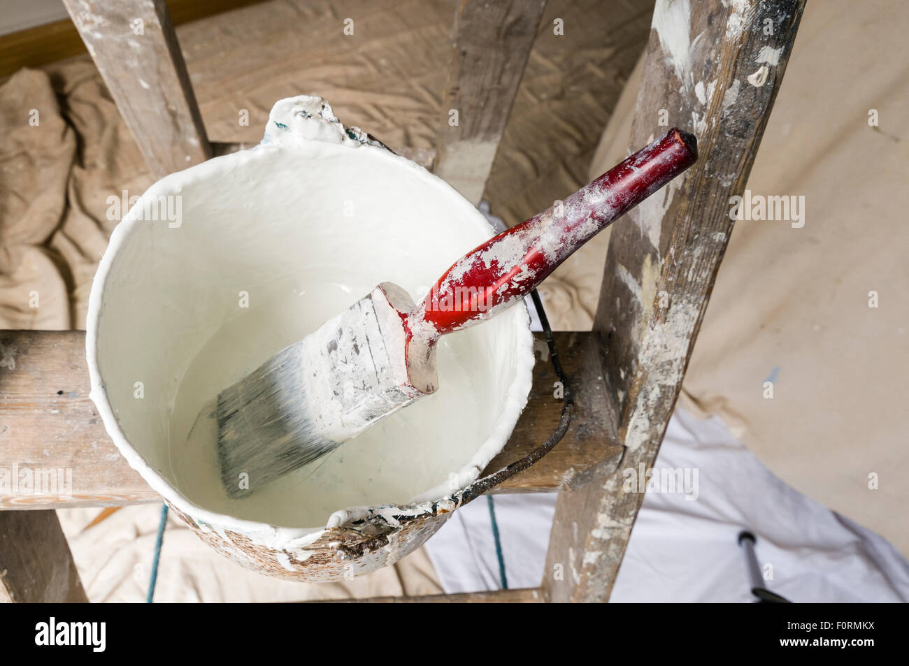 Decorating a room hi-res stock photography and images - Alamy