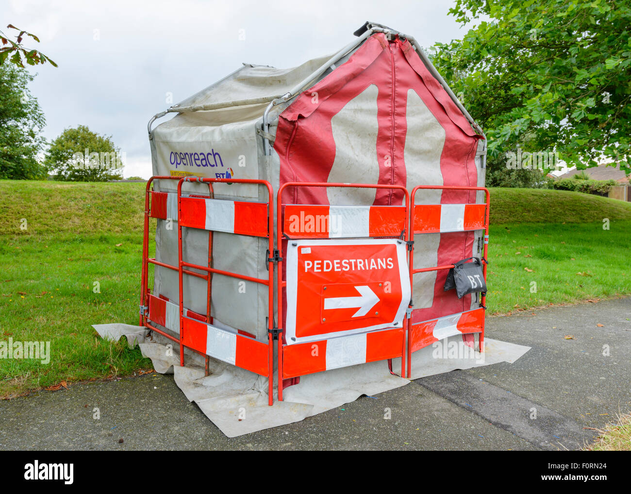Openreach tent hi-res stock photography and images - Alamy