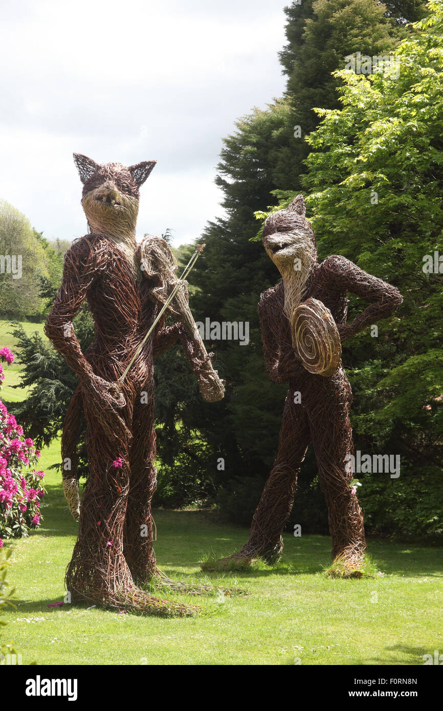 Fox statues at Picton castle Stock Photo - Alamy