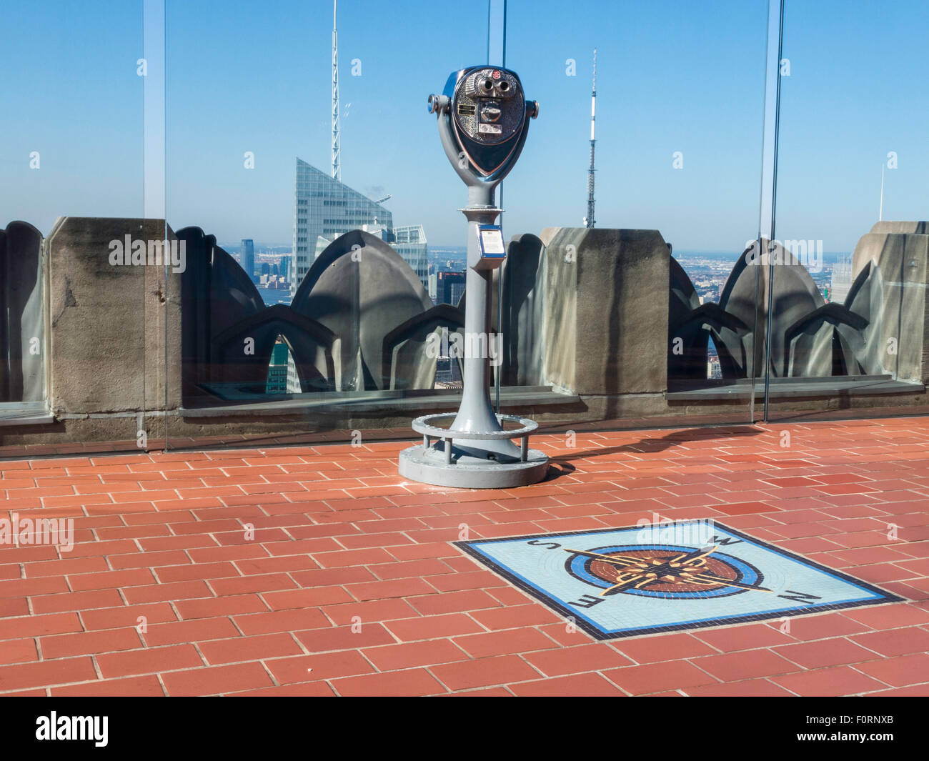 Points of the compass hi-res stock photography and images - Alamy