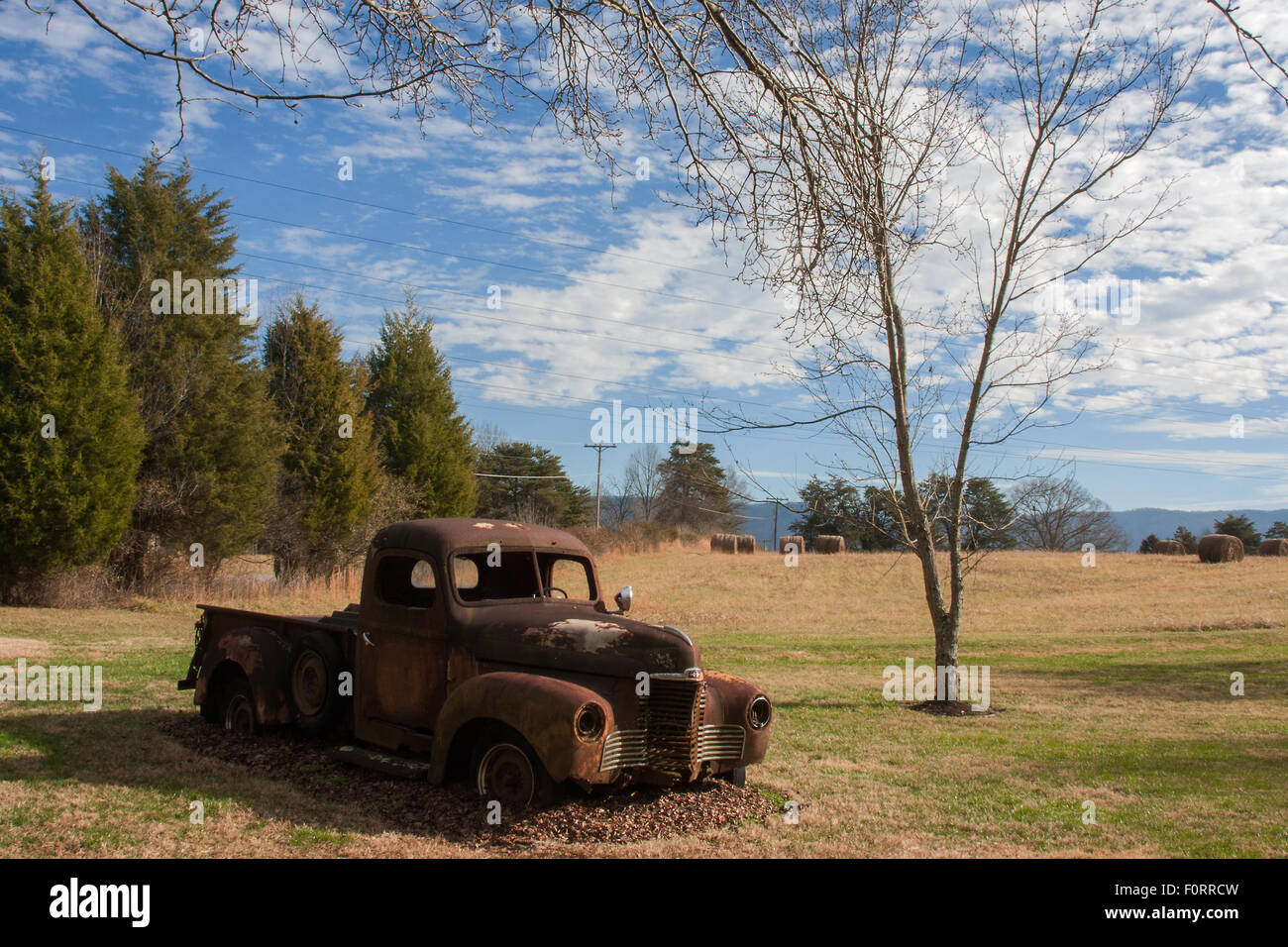 1940s truck rural road High Resolution Stock Photography and Images - Alamy