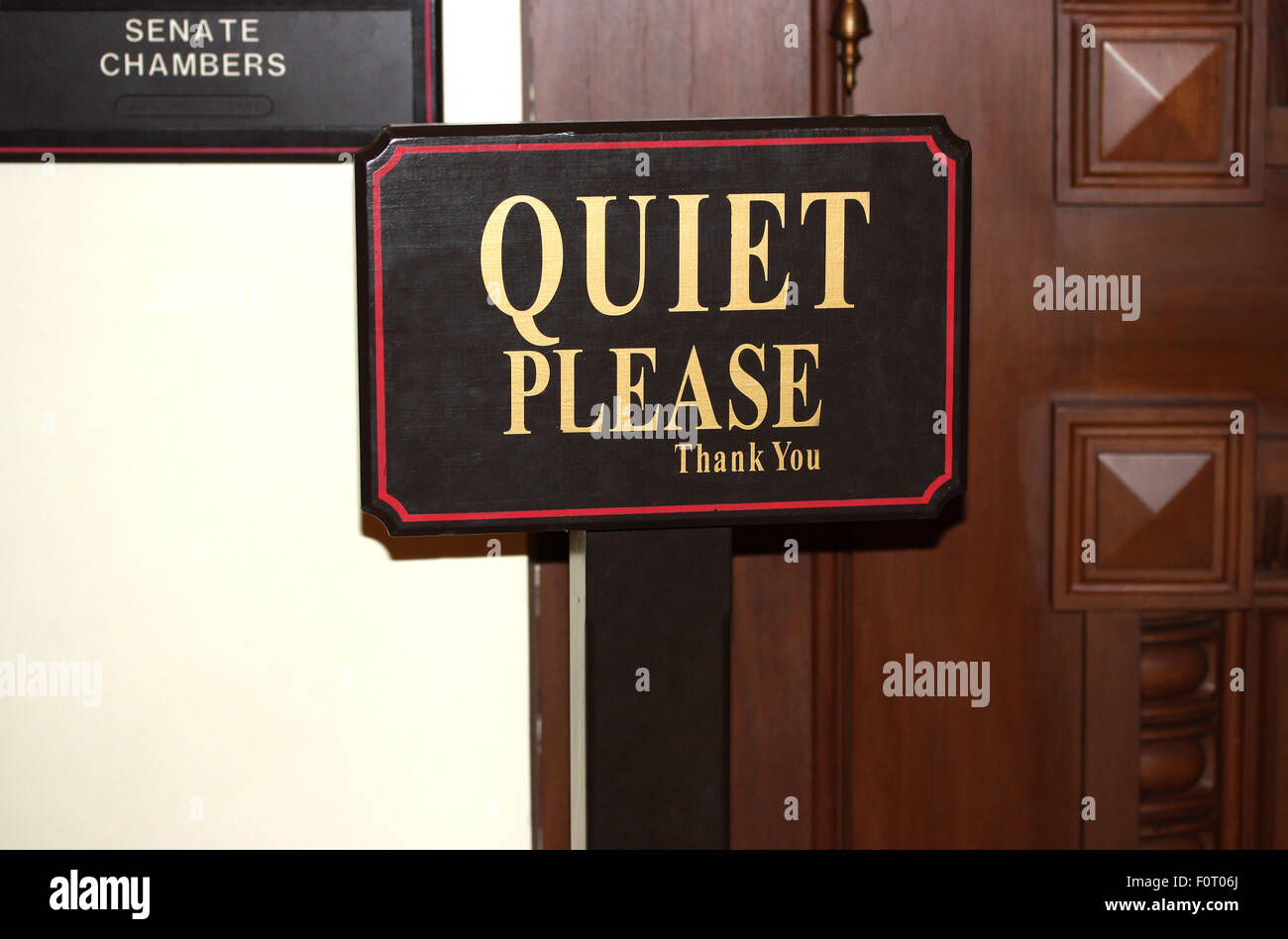 Quiet please sign hi-res stock photography and images - Alamy