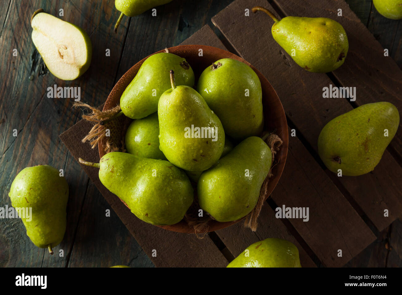 Fresh bartlett pear hi-res stock photography and images - Alamy