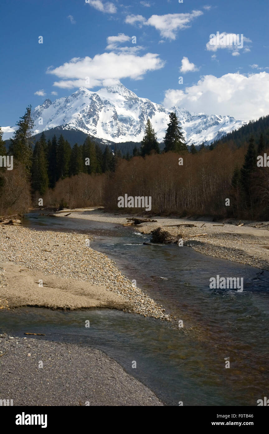 Mt Shuksan from North Fork Nooksack River, Mt Baker Scenic Byway, Mt ...