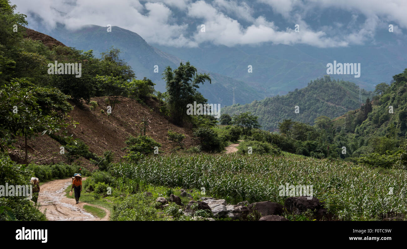 China Yunnan Baoshan Mangkuan Nujiang Rural Scenery Stock Photo - Alamy
