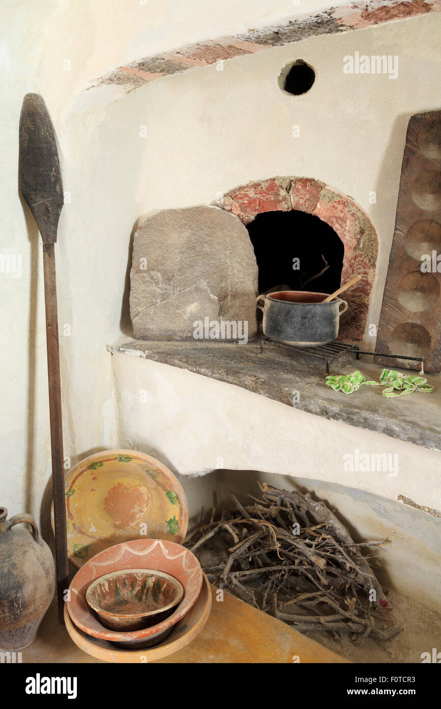 Kitchen island history hi-res stock photography and images - Alamy