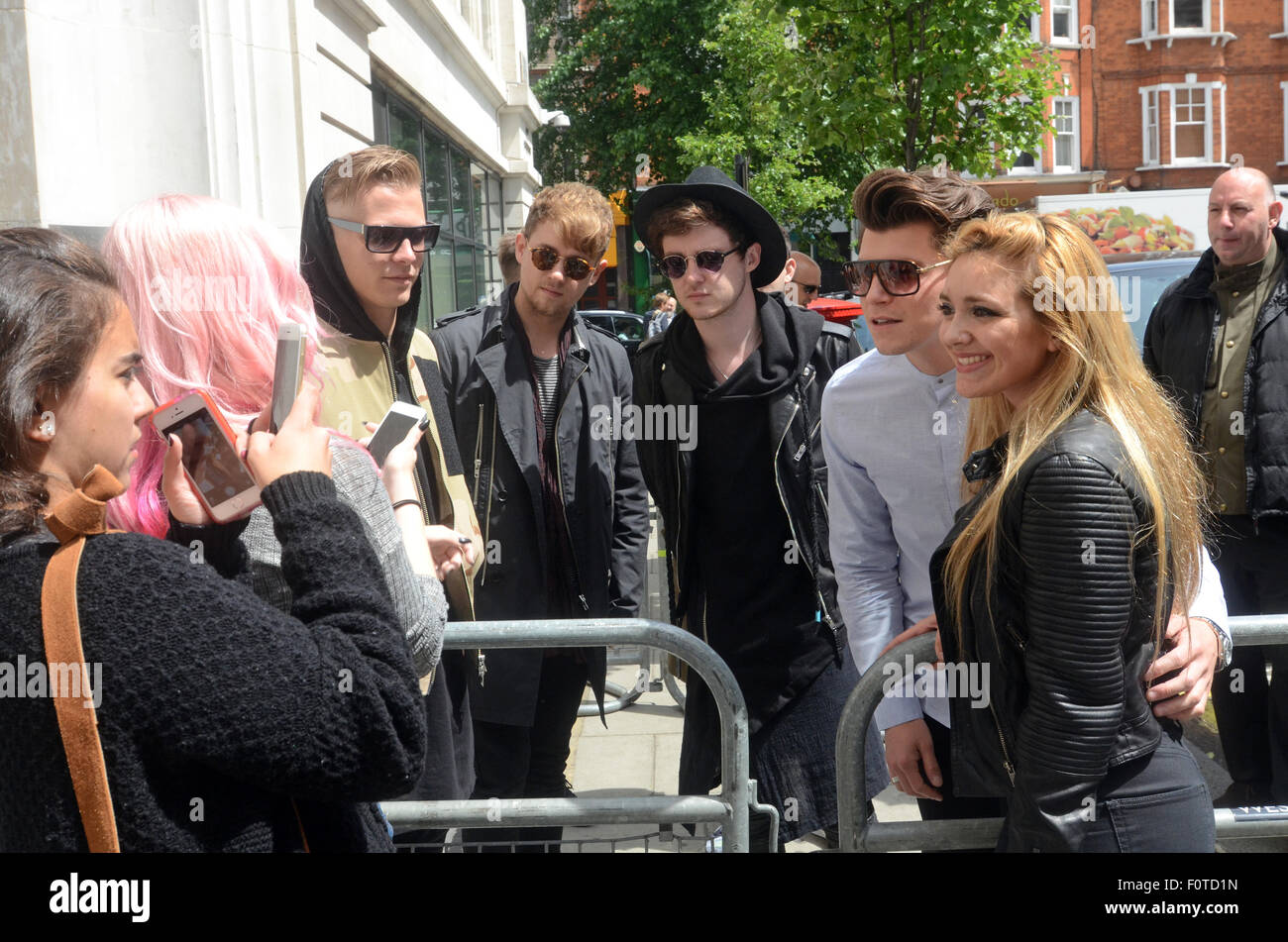 Boy band fans hi-res stock photography and images - Alamy