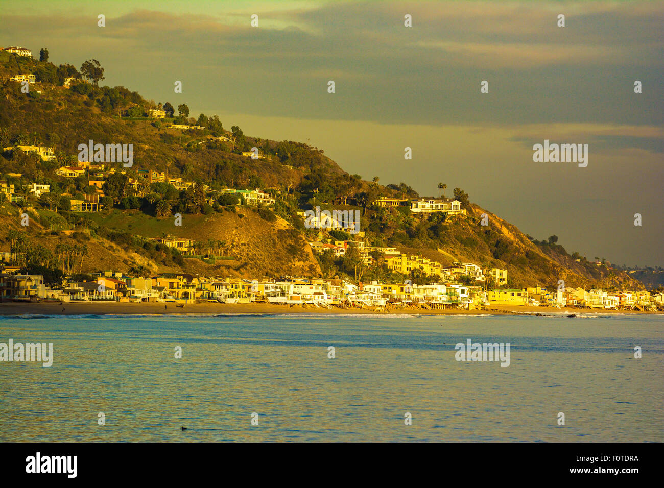 Beachfront homes at Malibu, California, USA Stock Photo - Alamy