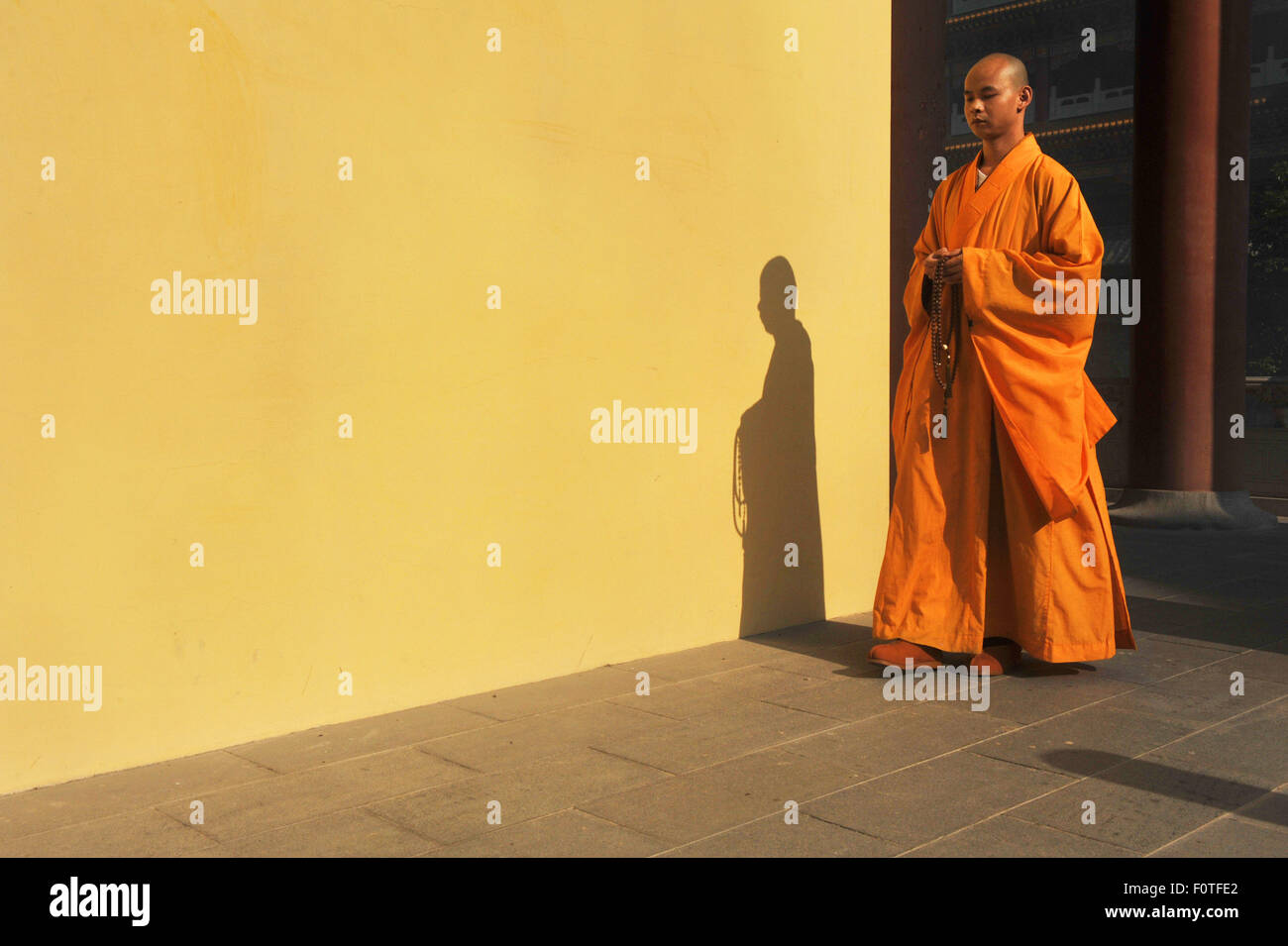 Hangzhou chanyuan temple hi-res stock photography and images - Alamy