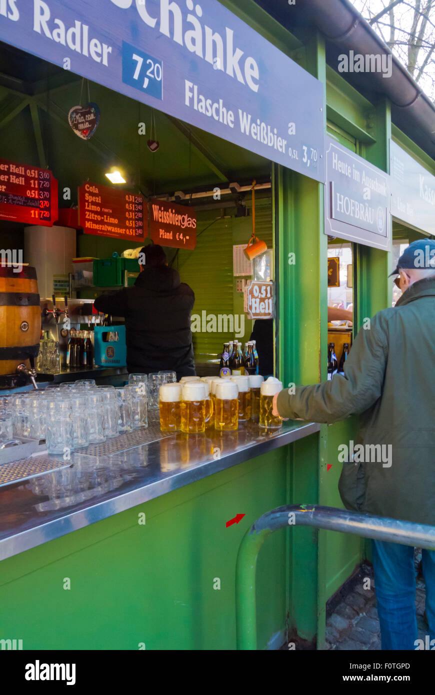 Beer stall, Viktualienmarkt, main market square, Altstadt, old town ...