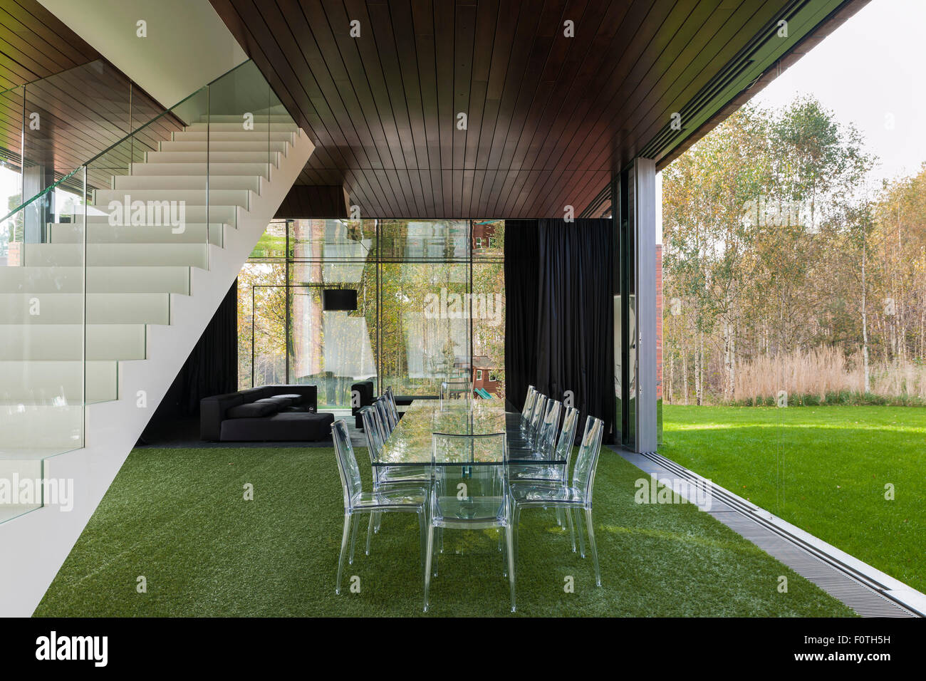 Glass sliding doors private house hi-res stock photography and images ...