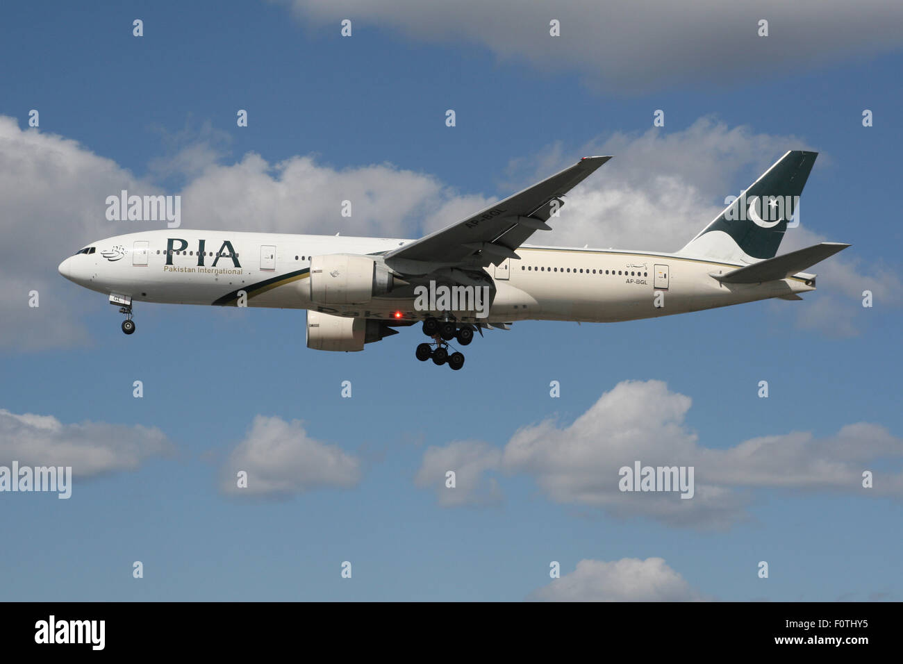 Pia plane hi-res stock photography and images - Alamy