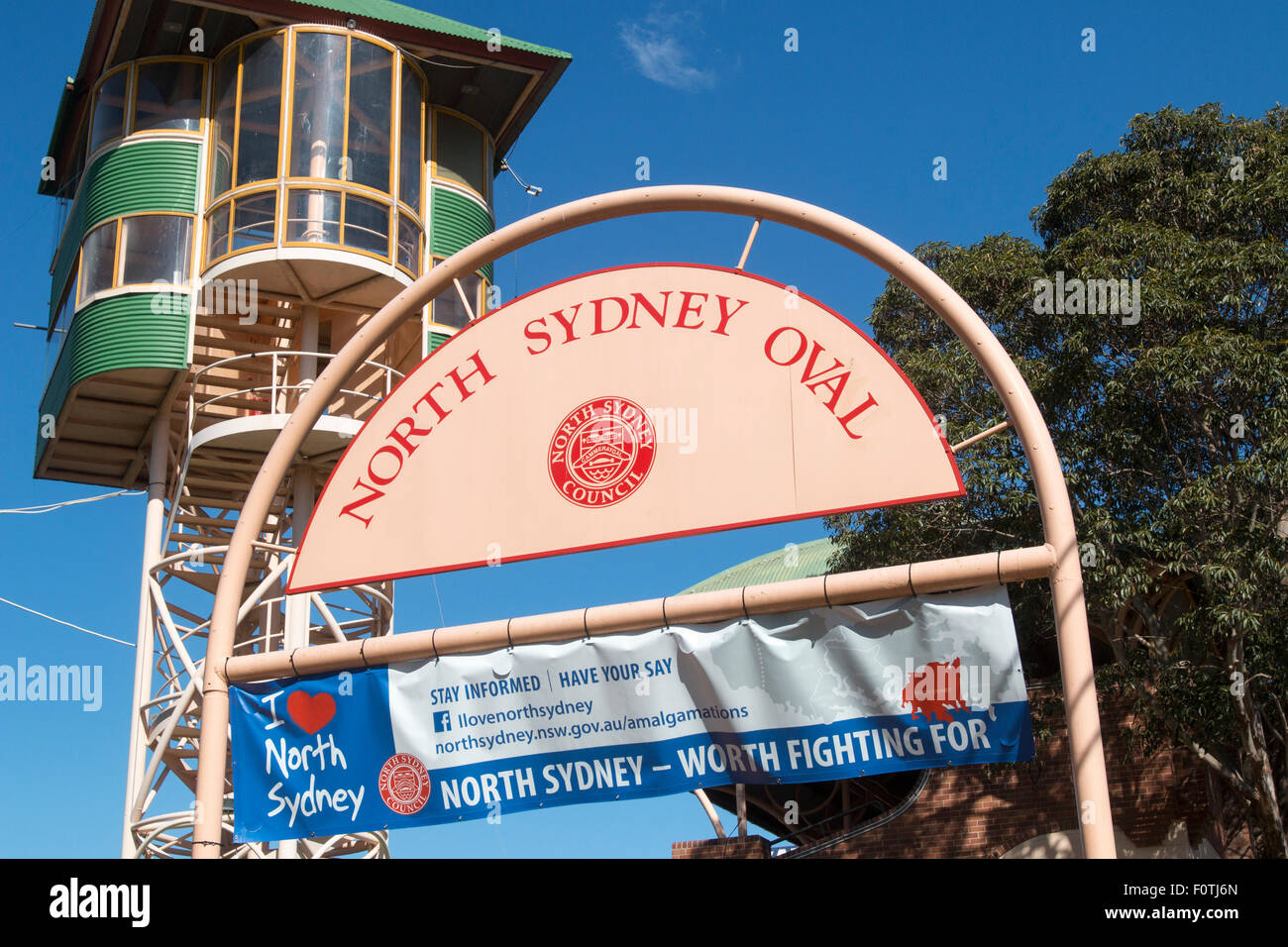 Miller street north sydney hi-res stock photography and images - Alamy