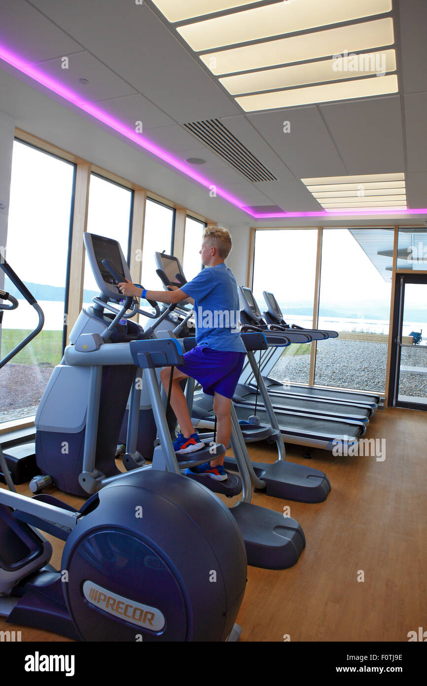Boy gym workout hi-res stock photography and images - Alamy