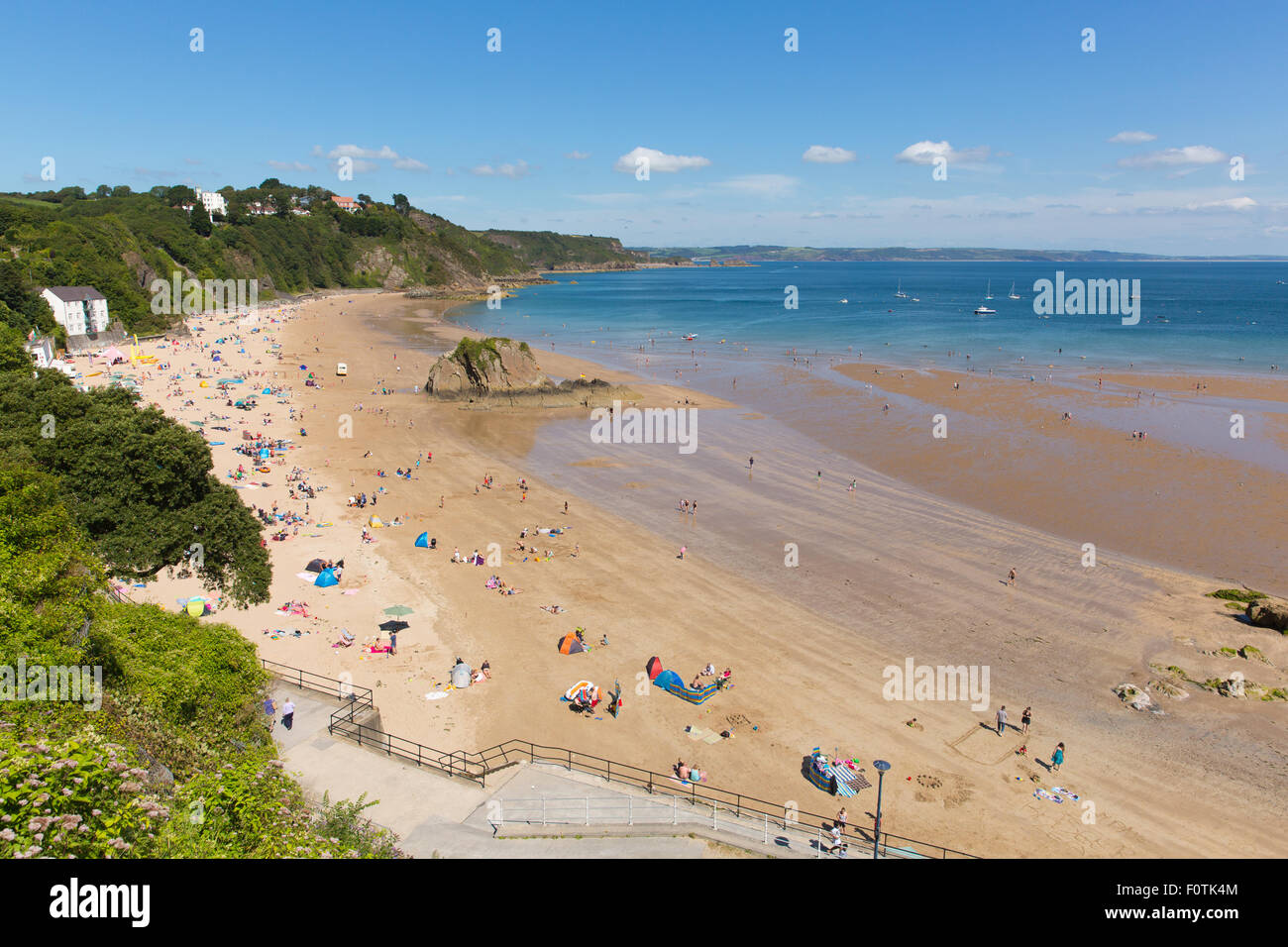 Tenby north beach hi-res stock photography and images - Alamy