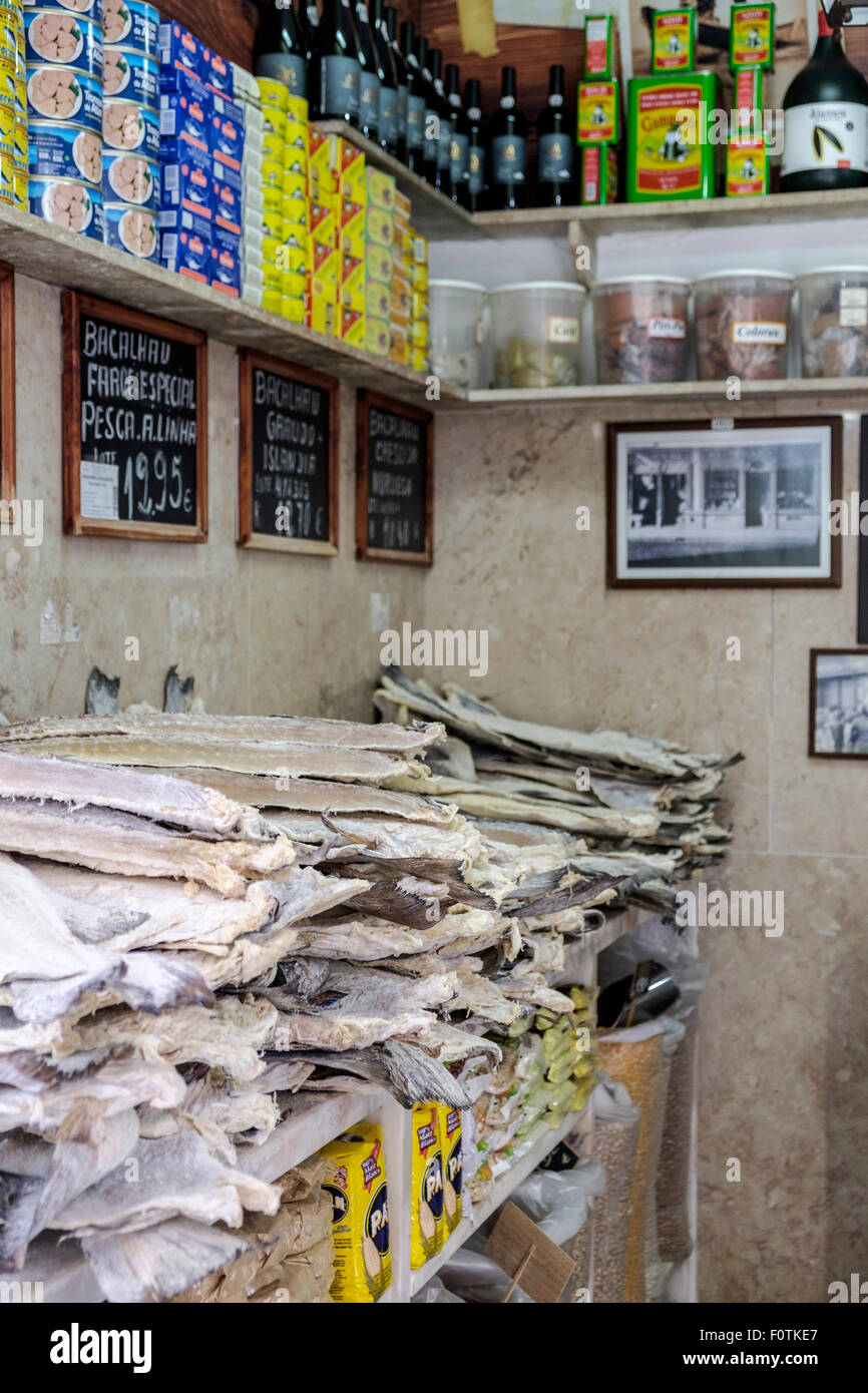 Cod fish market shop hi-res stock photography and images - Alamy